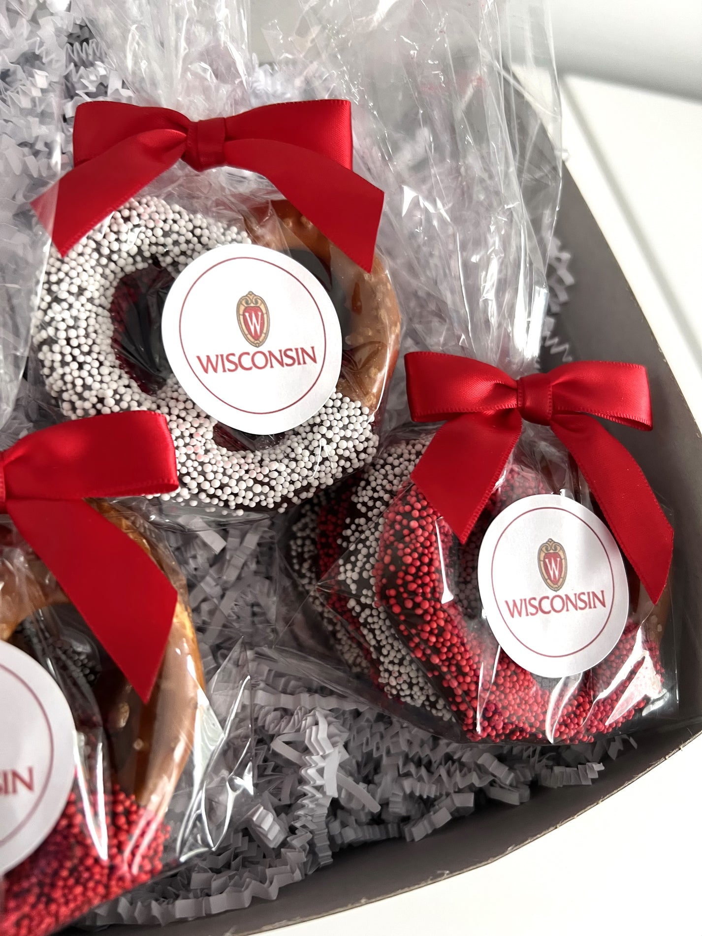 University of Wisconsin Chocolate Covered Pretzels – Yummalicious ...